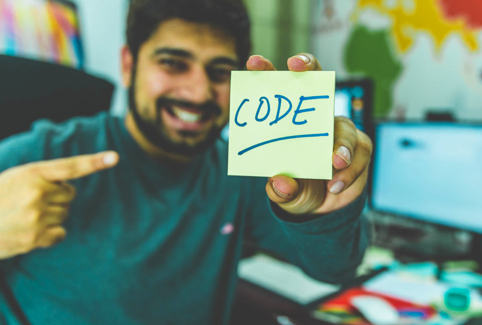 Informatiker/in - Ausbildung, Gehalt und Voraussetzungen zum IT Studium